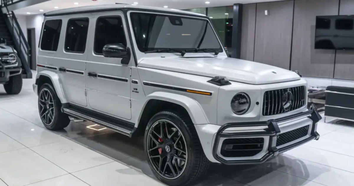 Renting a Mercedes Benz: Unleash the Epitome of Luxury